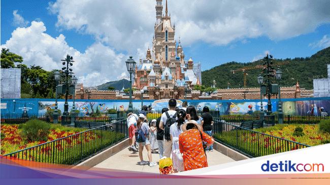 Terpukau Megahnya Negeri Dongeng Disneyland