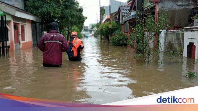 Titik Banjir di Bekasi Bertambah Jadi 55, Tertinggi di Jatiasih