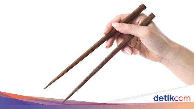 Cara Memakai Sumpit yang Benar dan Etika Penggunaannya di Sejumlah ...