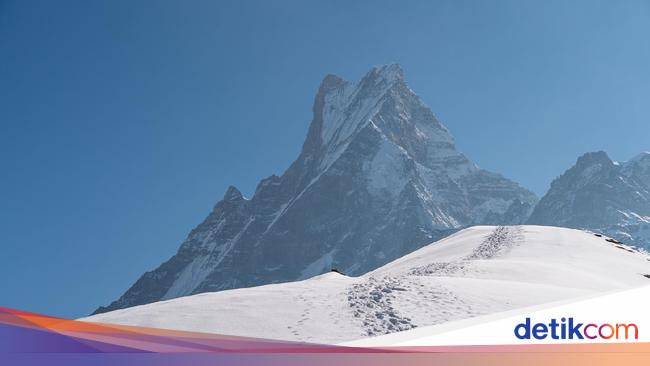 Machhapuchhare, Puncak Perawan yang Ilegal untuk Pendaki