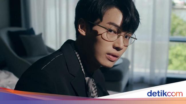 10 Pesona Win Metawin sebagai Kavin di F4 Thailand: Boys Over Flowers