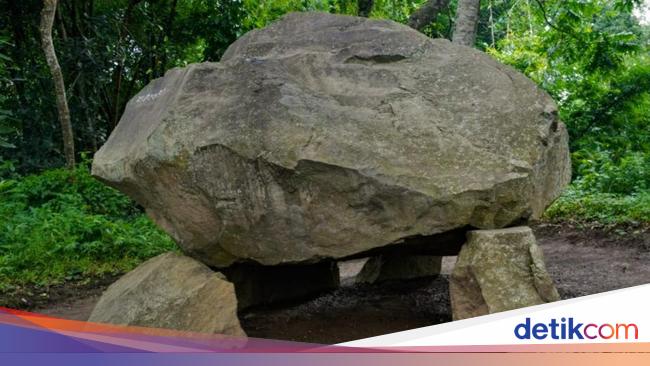 Menengok Kemisteriusan Batu Dolmen yang Banyak Tersebar di Bondowoso