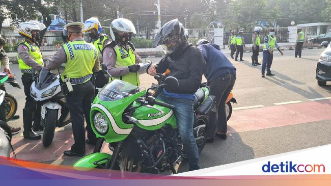 278 Motor Terjaring Razia Knalpot Bising di Monas