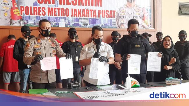 Diduga Terlibat Mafia Tanah di Jakpus, Oknum Pengacara Ditangkap! Diduga Terlibat Mafia Tanah di Jakpus, Oknum Pengacara Ditangkap!