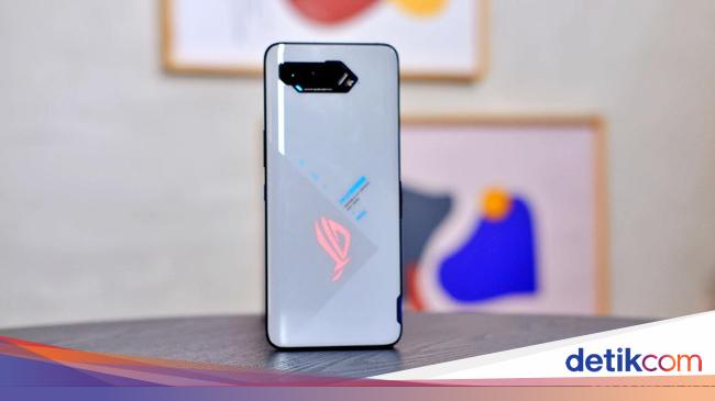 Ini Harga Asus ROG Phone 5 yang Resmi Diluncurkan di Indonesia