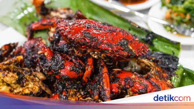 5 Warung Seafood yang punya Kerang Saos Padang dan Kepiting Asap Enak