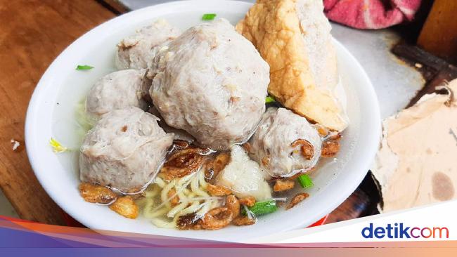 5 Bakso Gerobak Enak di Jabodetabek yang Jual Ratusan Porsi Setiap Hari!
