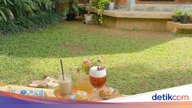 5 Kafe Instagramable Ini Bernuansa Piknik dan Taman Bunga Cantik