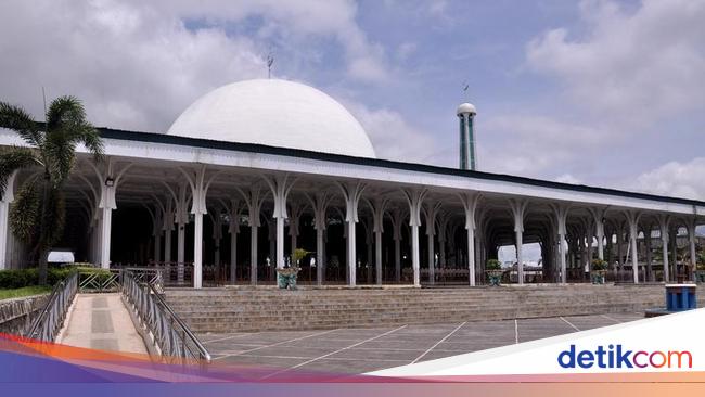 Masjid Seribu Tiang, Masjid Terbesar di Jambi