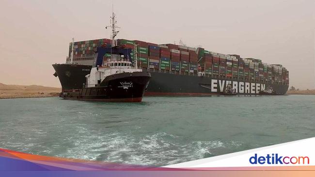 Pemilik Kapal Raksasa yang Nyangkut di Terusan Suez Minta Maaf