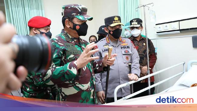 Panglima TNI dan Kapolri Akan Bertolak ke Papua Sore Ini Panglima TNI dan Kapolri Akan Bertolak ke Papua Sore Ini