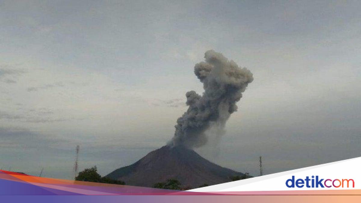 Gunung Sinabung Erupsi, Abu Vulkanik Tersebar hingga Langkat