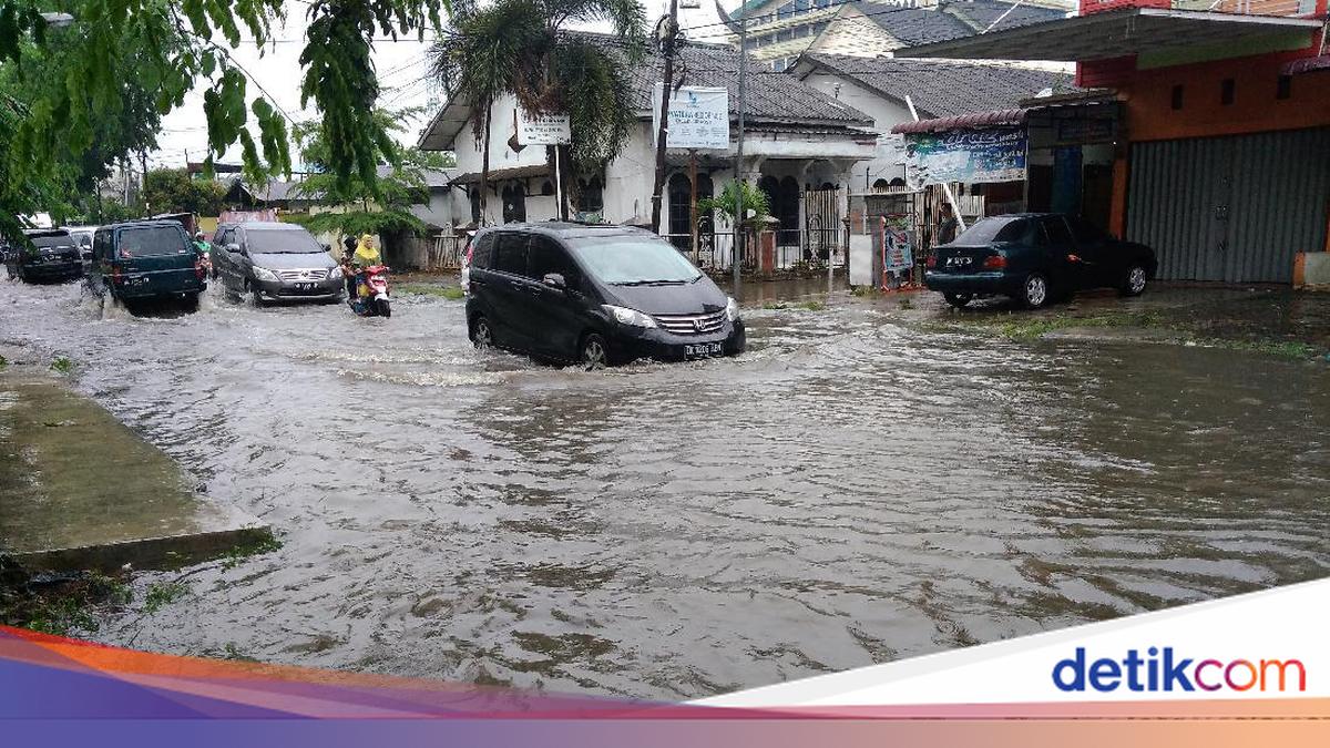 Hujan Berjam-jam, Jalan STM Medan Banjir
