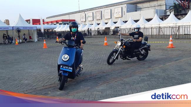 Bisa Test Ride Motor Ini di IIMS 2021: BeAT Listrik, Kawasaki ZX-25R ...
