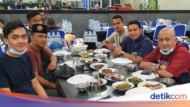 Ustaz Zacky Mirza Sering Kulineran Saat Safari Dakwah, Ini 5 Momennya
