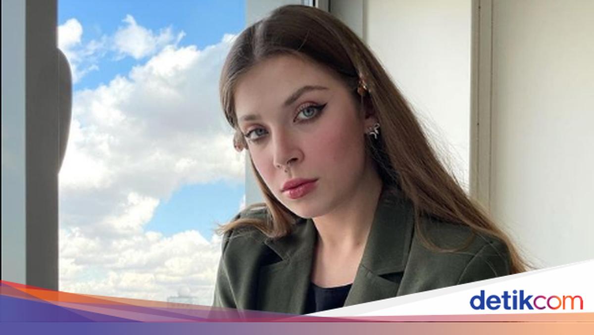 Model Rusia Miha Nika Viral Diserbu Netizen Indonesia, Disebut Mesum di ...