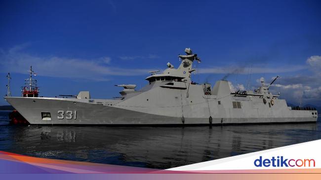 KRI Raden Eddy Martadinata-331 Berlayar Mencari KRI Nanggala 402