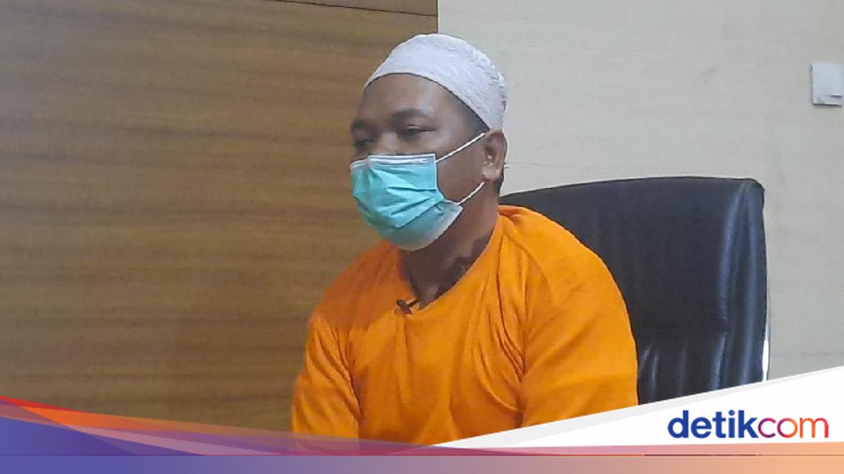 Sesal Adam Ibrahim Bikin Hoaks Babi Ngepet: Jangan Percaya Mistis!
