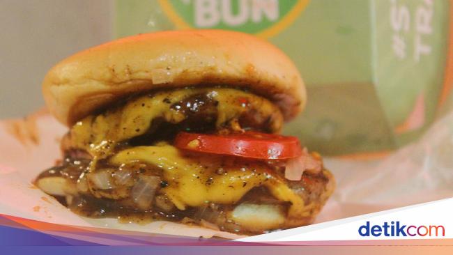 Traffic Bun: Antre 2 Jam demi Burger Empuk Juicy Milik Fadil Jaidi