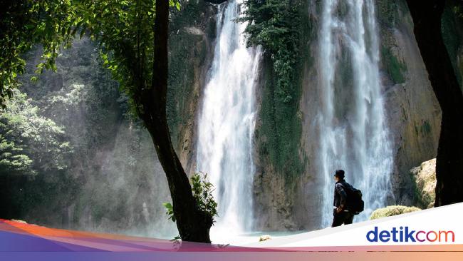Curug Cikaso yang Segar di Geopark Ciletuh, ke Sini Yuk!