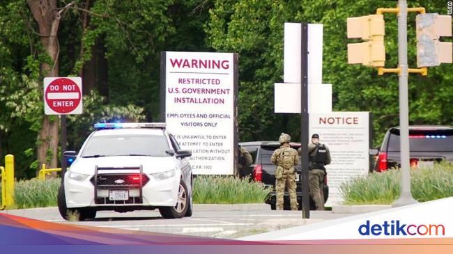 FBI Tembak Orang Bersenjata yang Hendak Masuk ke Markas CIA