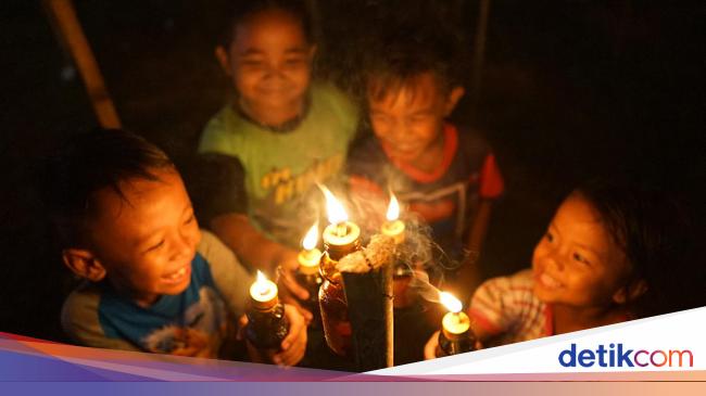 Indah dan Unik, Ini Tradisi Lebaran 'Malam Pasang Lampu' di Gorontalo