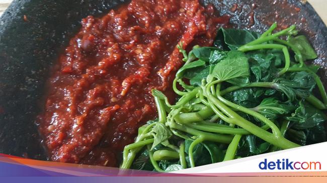 Resep Sambal Brambang Asem Solo yang Pedas Segar