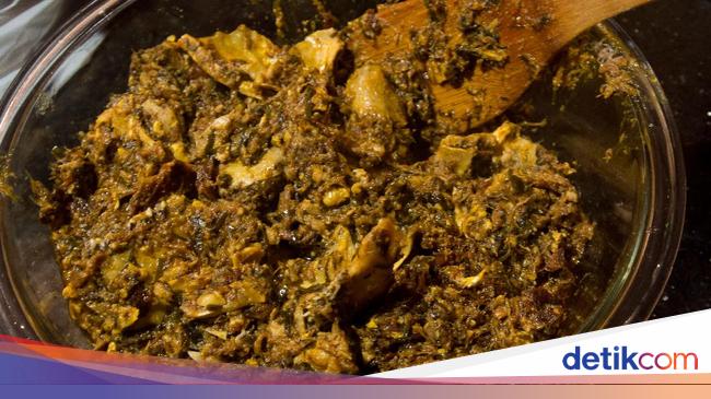 Ketupat Jembut Syawalan di Semarang hingga Sup Kotoran Tikus di Nigeria