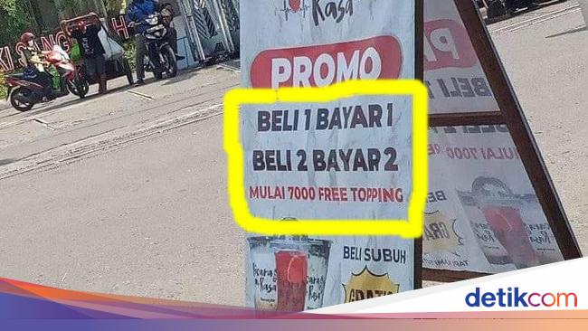7 Spanduk Promo Kocak 'Aneh Bin Ajaib' Ini Isinya Bikin Bingung Pengin ...