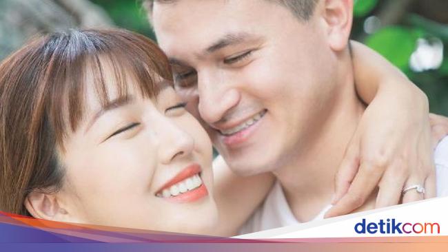 YouTuber Sunny Dahye dan Chris Okano Menikah, Intip 8 Momen Mesranya