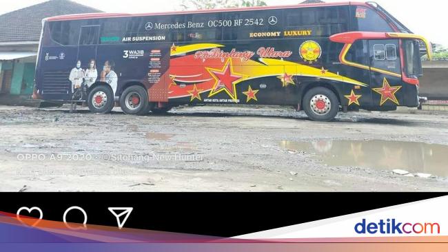 Unik! Bus Ini Pakai Sasis Tronton Mewah, Tapi Nggak Ada AC-nya