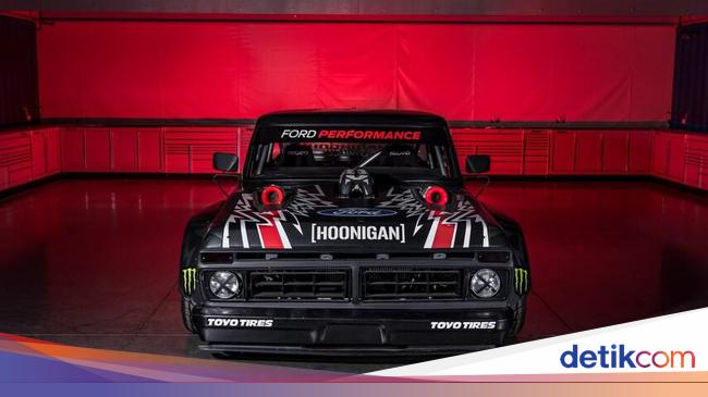 Mobil Balap Pick-Up Ford F-150 Ken Block Dijual!