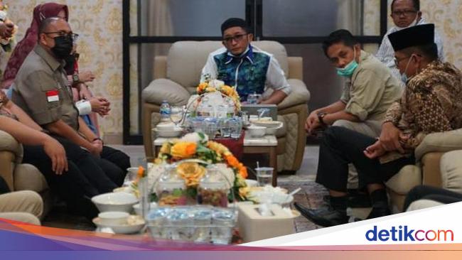 Politik Ketan-Durian Andre Rosiade, Bahas Pasar sampai Calon Wawako Padang
