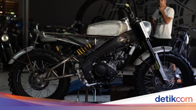 Deus Ex Machina Garap XSR 155 Jadi 'Capung Merah', Sepeda Motor Pertama ...