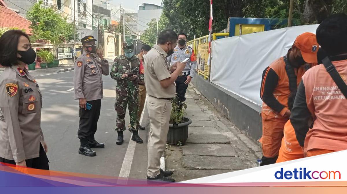 Cegah Penyebaran COVID-19, Taman Waduk Grogol Ditutup!