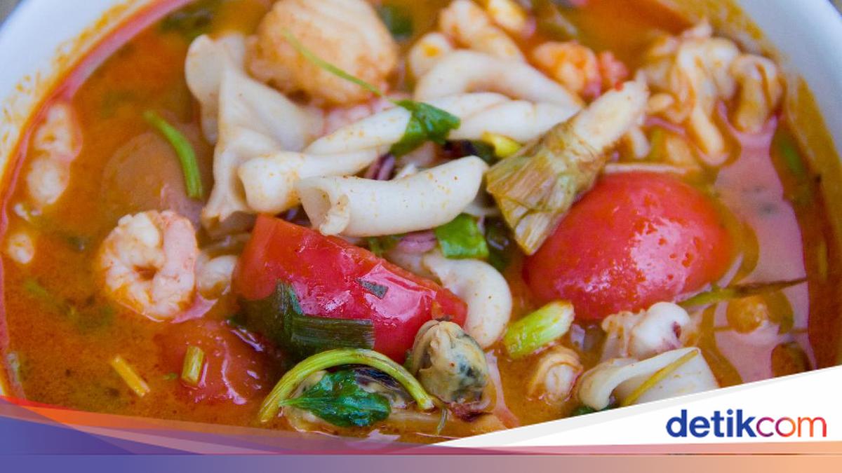 Resep Tomyam Seafood Kuah Asam Pedas Segar ala Resto Thailand