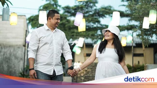 Wanita 54 Tahun Nikahi Brondong 20 Tahun Lebih Muda Prewedding Nya Viral