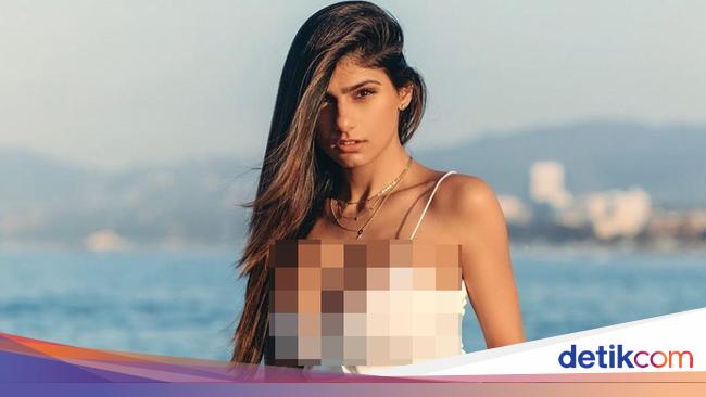 Mantan Bintang Porno Mia Khalifa Putus Cinta, Intip Lagi Gaya Liburannya