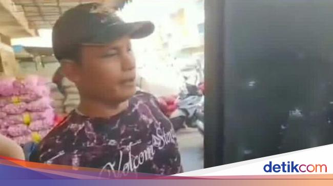 Pria Ngaku Anggota OKP Viral Pungli Warga di Medan Ditangkap! Pria Ngaku Anggota OKP Viral Pungli Warga di Medan Ditangkap!