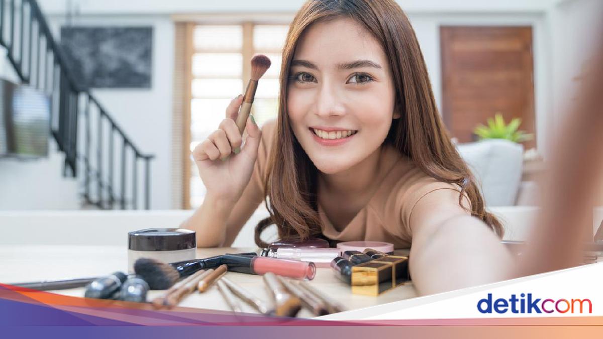 Tutorial Make Up Korean Look yang Natural untuk Pemula, Dijamin Bagus!