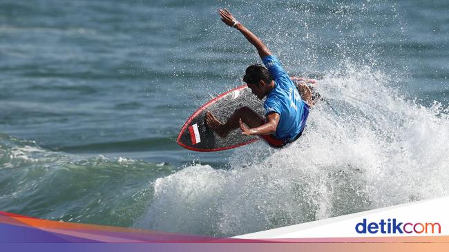 Surfer RI Rio Waida Pijak 16 Besar di Meksiko, Ungguli Atlet Brasil