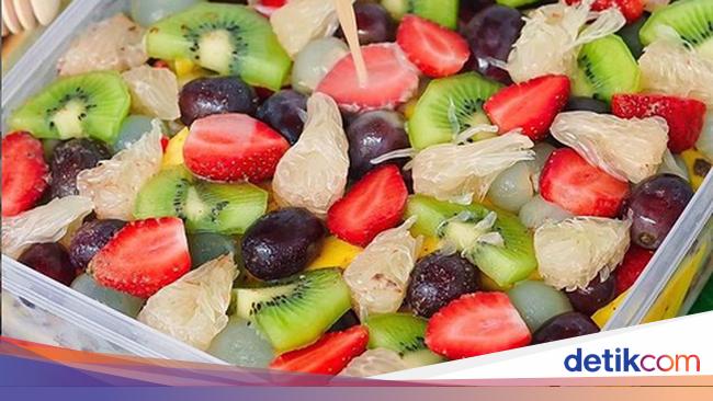 5 Asinan Buah Premium, Isiannya Ada Kiwi hingga Anggur 5 Asinan Buah Premium, Isiannya Ada Kiwi hingga Anggur