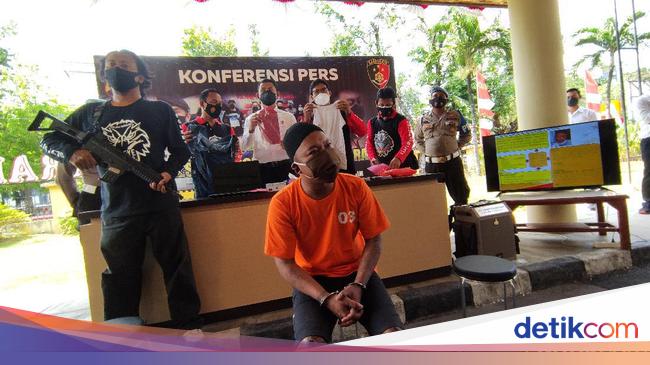 Dendam Korban Bullying, Pria Semarang ini Hajar Mantan Kakak Kelas Dendam Korban Bullying, Pria Semarang ini Hajar Mantan Kakak Kelas