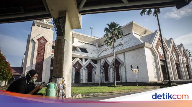 PPKM Diperpanjang, Tempat Ibadah di Jawa-Bali Boleh Buka Kapasitas 25%