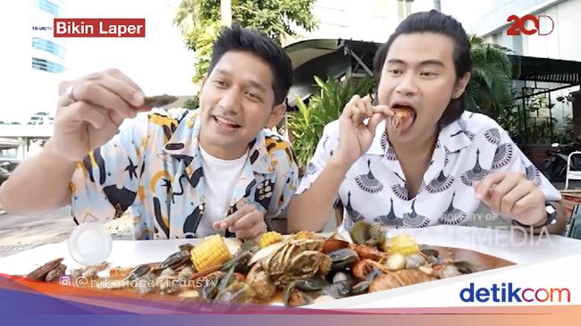 Bikin Laper! Ibnu Jamil dan Mike Ethan Mukbang Seafood Seember