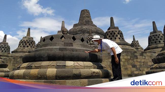 Penampakan Candi Borobudur Usai Terguyur Hujan Abu Merapi