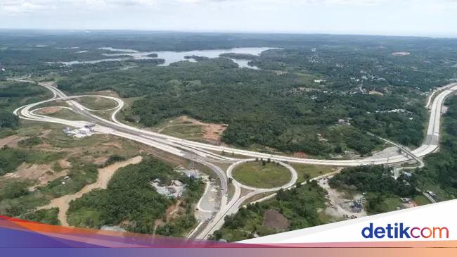 Diresmikan Jokowi, Ruas Tol Pertama Kalimantan Gratis Sampai 2 Minggu