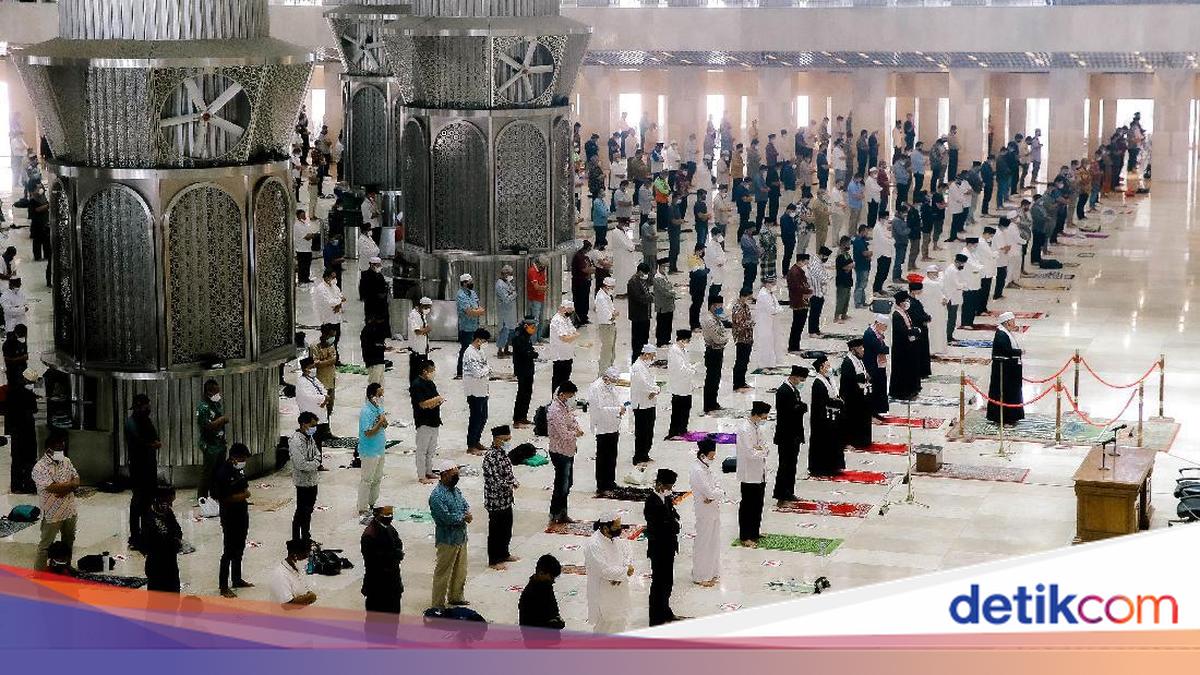 Tata Cara Salat Jumat, Niat, dan Hukumnya