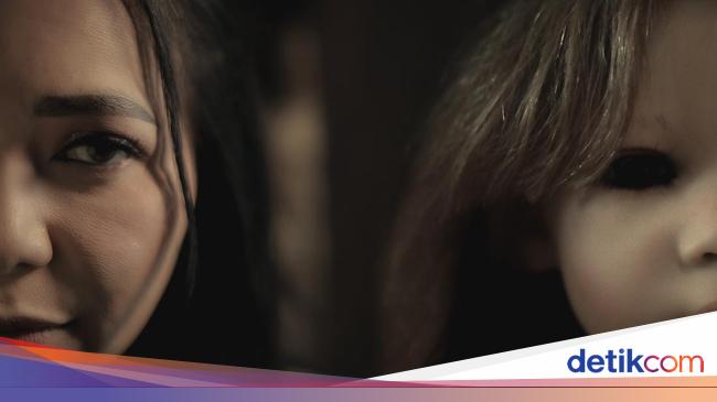 Furi Harun, Orang Tua Asuh 349 Boneka Arwah