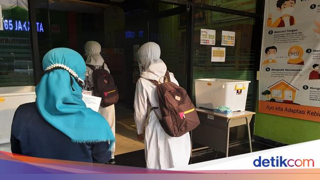 Sekolah Tatap Muka di SMAN 65 Jakarta, Maksimalkan Belajar 6 Jam